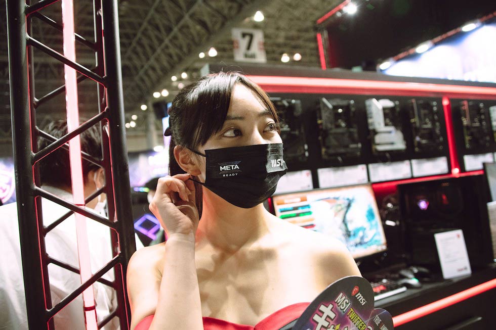 冗舌な視線 マスク時代のコンパニオン（MSI編）【TGS2022】：日経クロストレンド