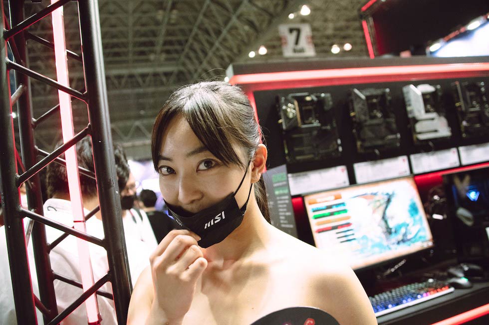 冗舌な視線 マスク時代のコンパニオン（MSI編）【TGS2022】：日経クロストレンド