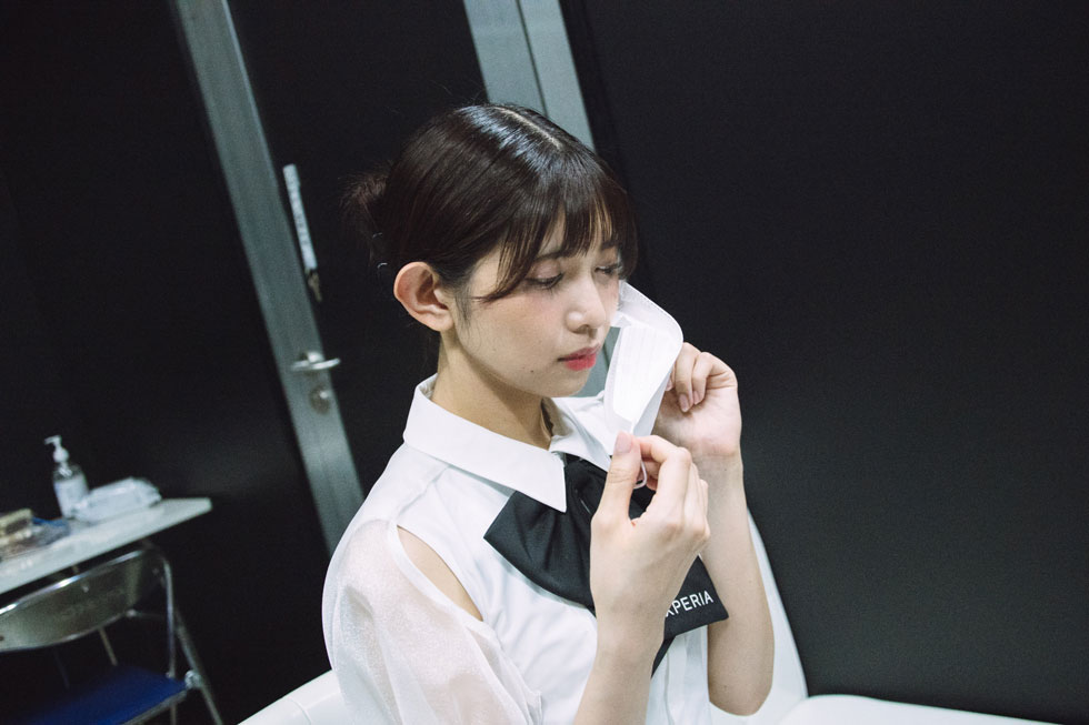 「控室」へようこそ マスク時代のコンパニオン（Xperia編）【TGS2022】：日経クロストレンド