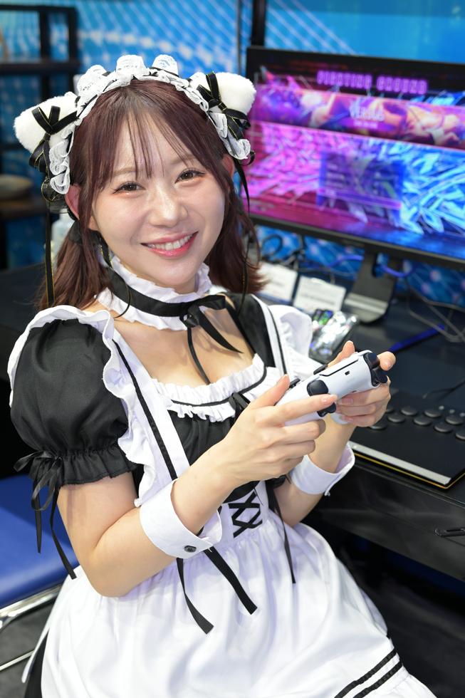 涼やか女子＆キャラの「残暑お見舞い申し上げます」（1）【TGS2023】：日経クロストレンド