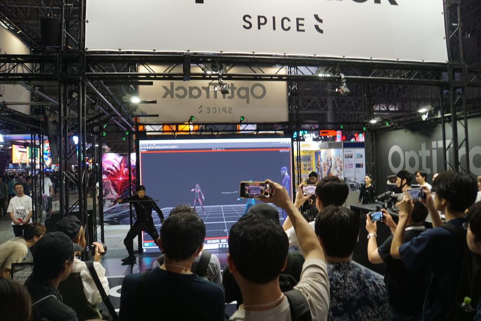 モーションキャプチャーシステム「Opti…：日経クロストレンド