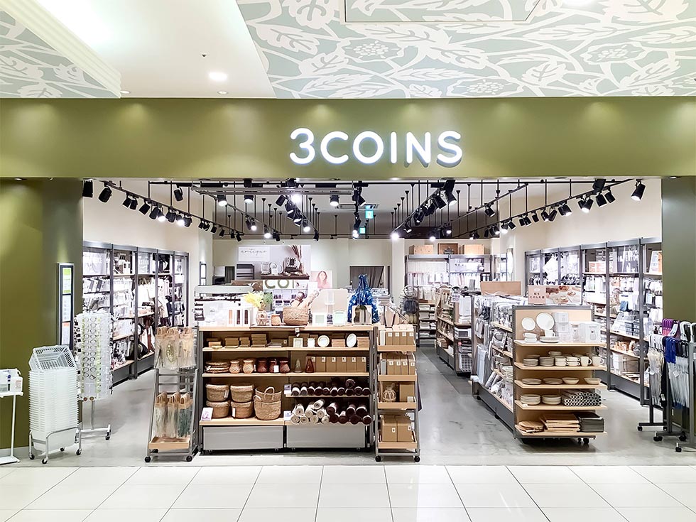 3COINSが実践した「売れる値上げ」の秘密 利益率低迷からのV字回復劇：日経クロストレンド